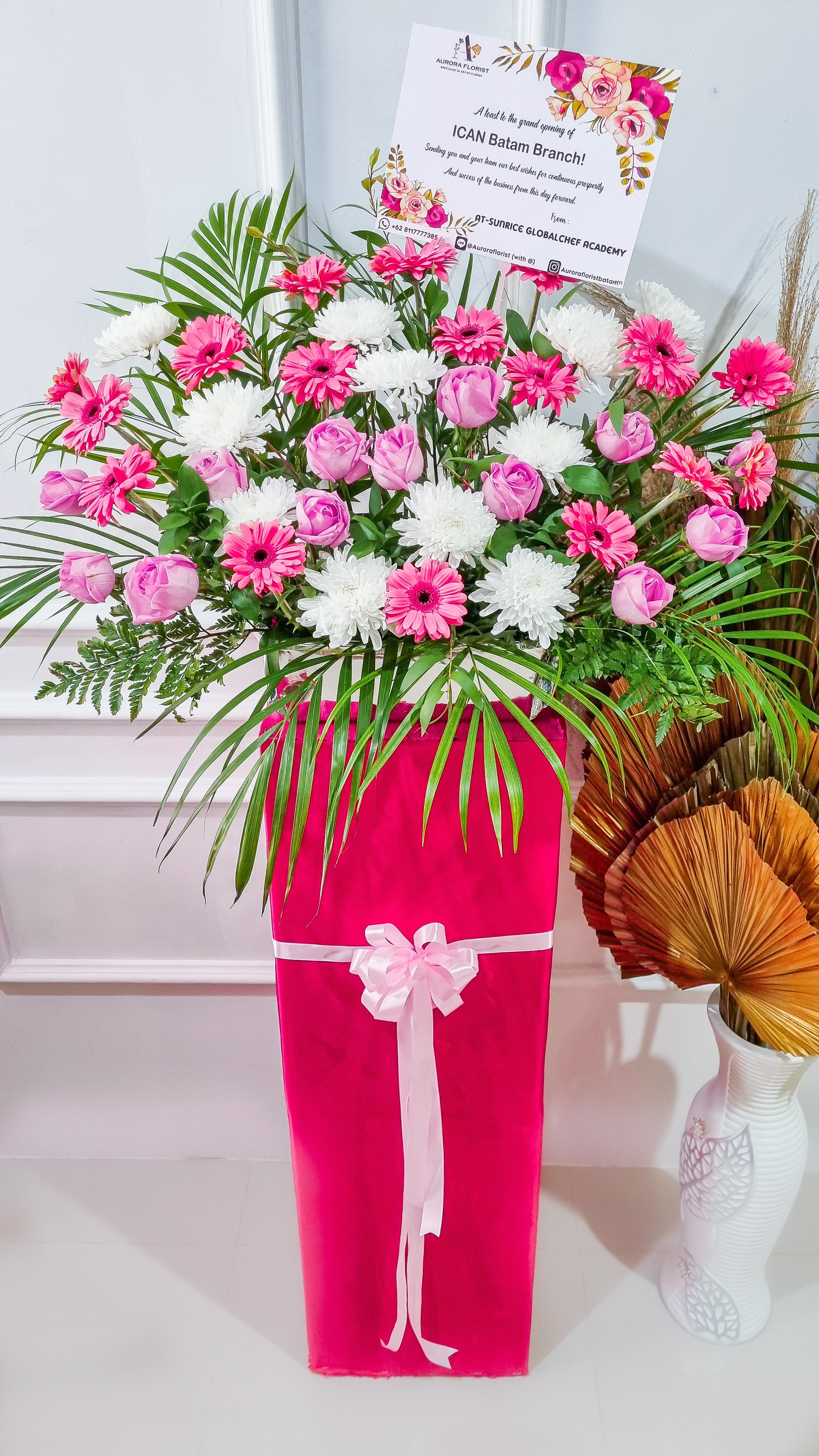 Standing Box - Pink - Full Roses & Gerbera Daisy (Fresh Flower ...
